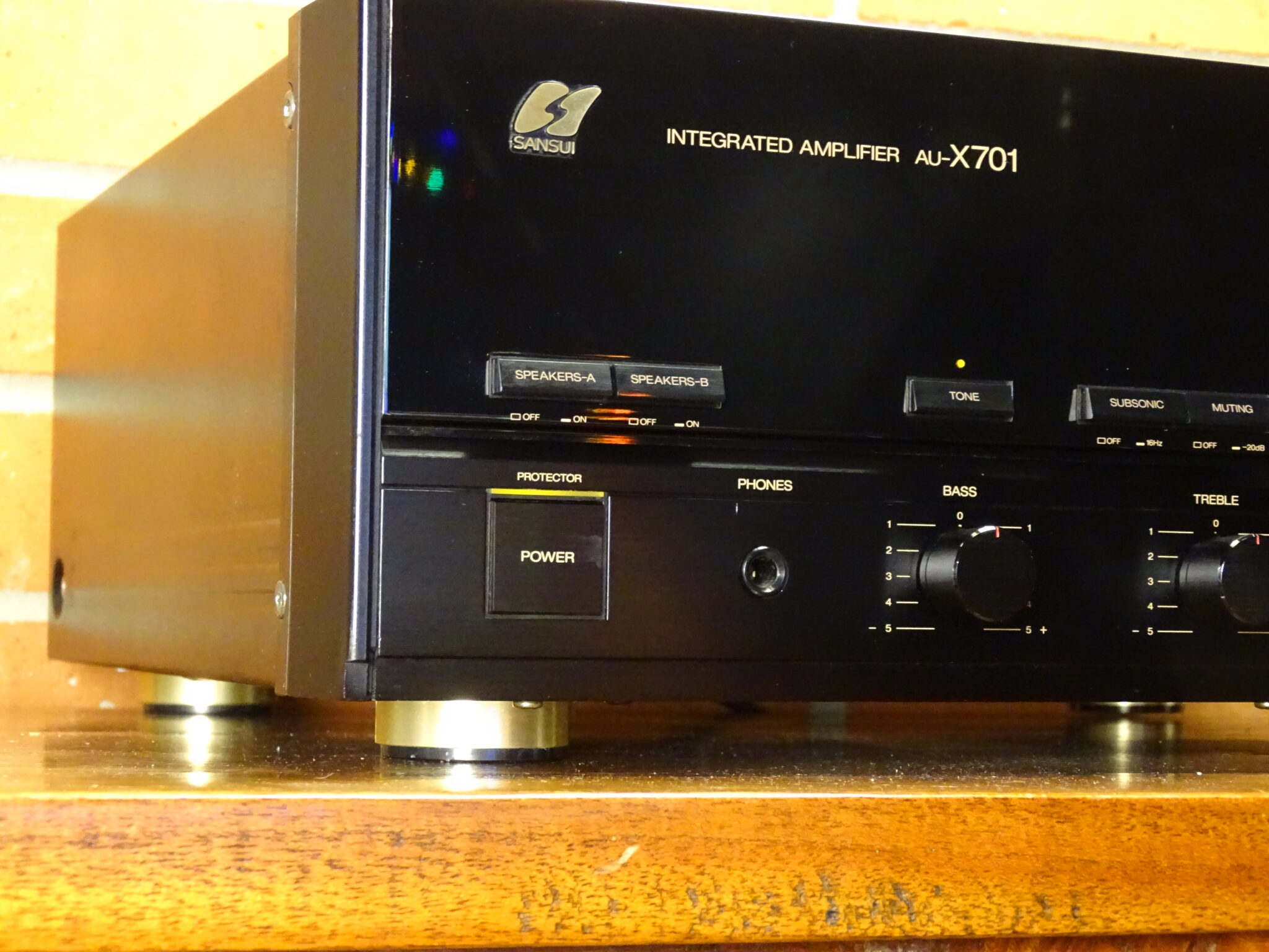 SANSUI AU-X701 AMPLIFIER LEGEND SERVICED EXCELLENT - RetroAudio